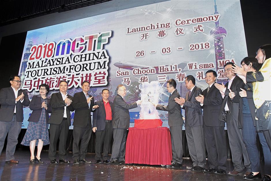 Let’s draw more tourists from China, says Wee | The Star