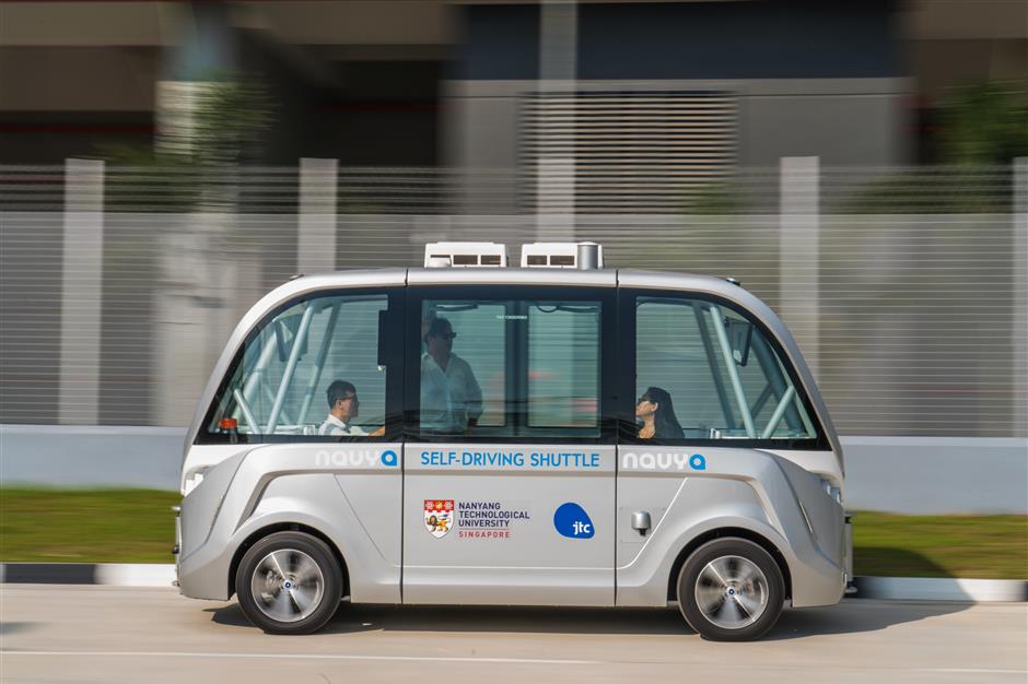 Mini driverless city gives Singapore edge in race to robot buses | The Star