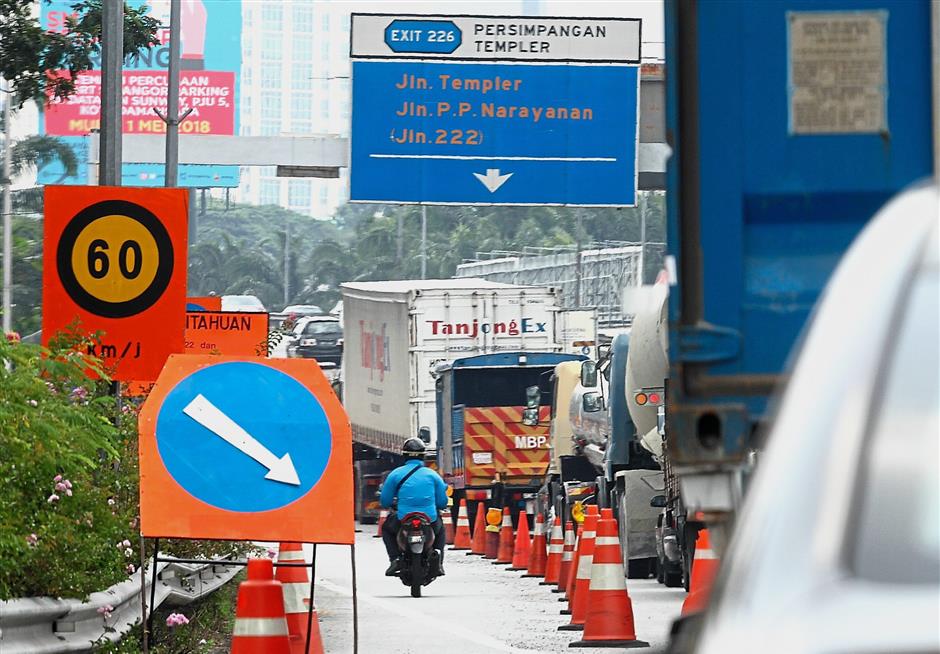 Motorcyclists-only bridge in PJ | The Star