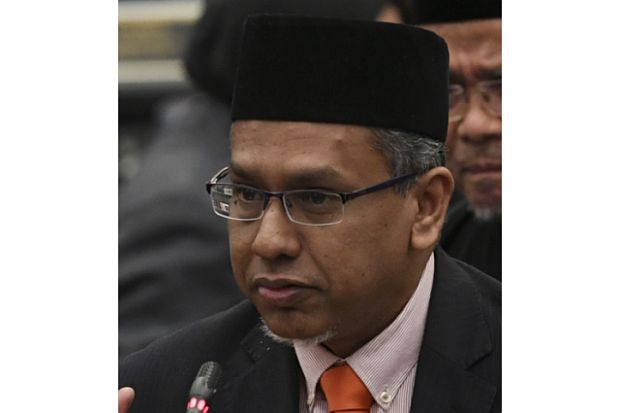 Hanipa: Govt committed to ensure racial balance in civil service | The ...