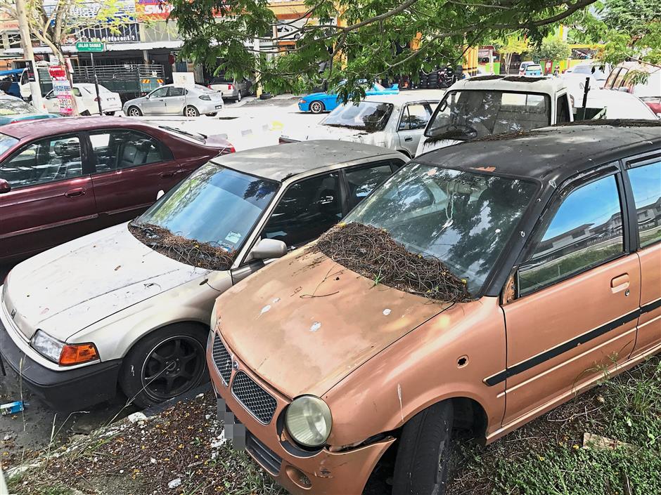 Getting rid of eyesore on roads | The Star