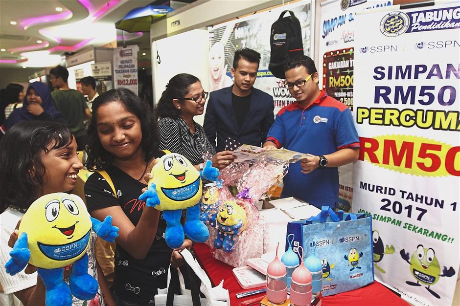 Education fair records huge turnout | The Star