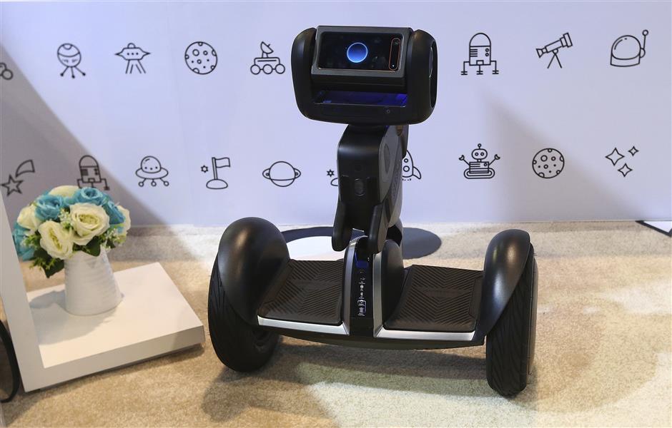CES 2019: Robots walk, talk, pour beer and take over tech show | The Star
