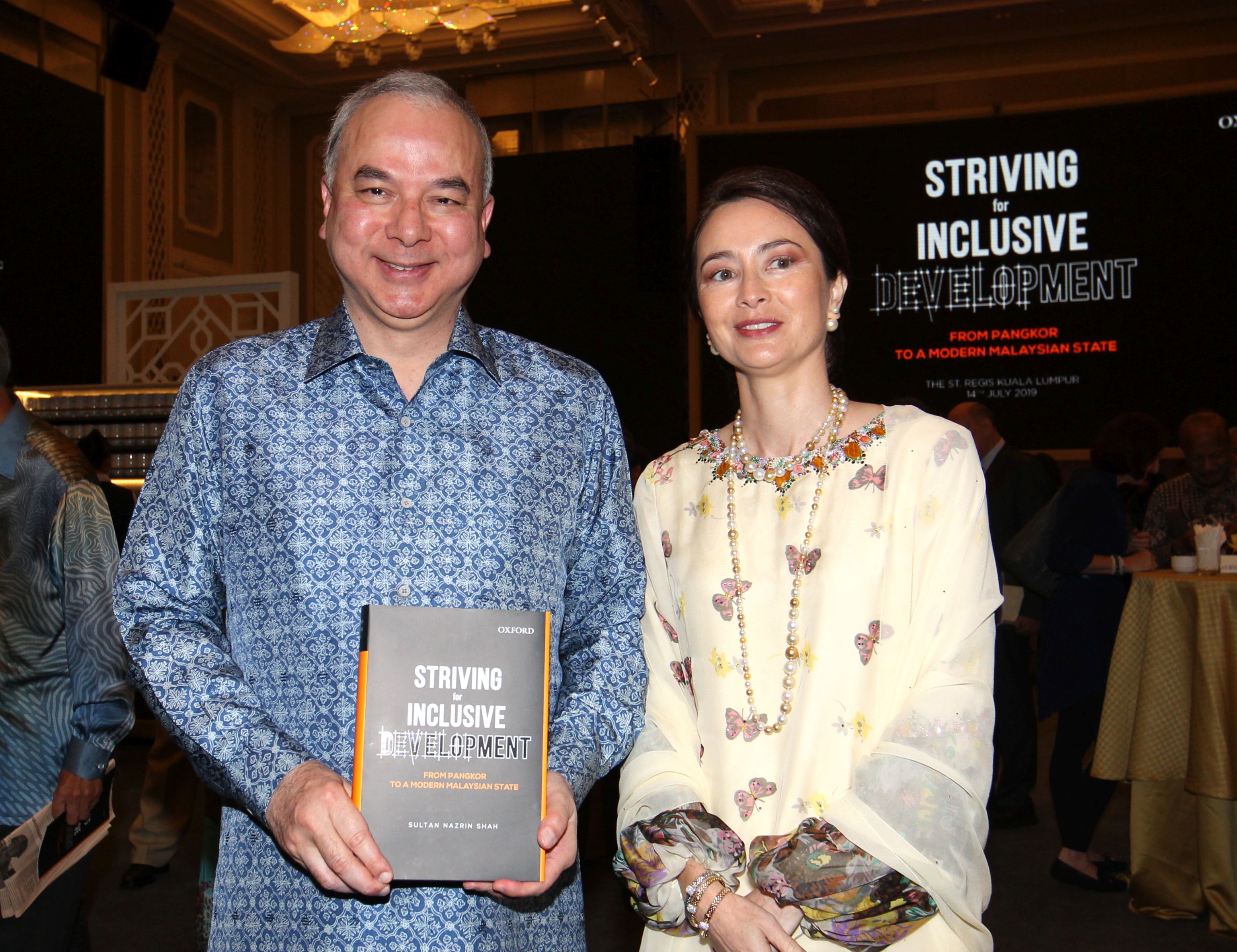 Sultan Nazrin launches new book | The Star Online