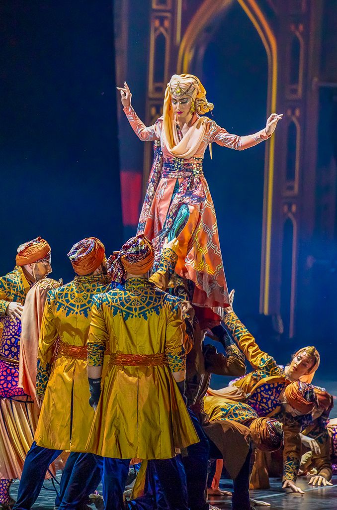 Sheherazade comes to life as Sharjah celebrates being named World Book ...