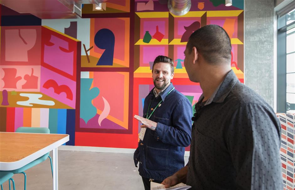 Facebook, with 2,000 employees in Seattle, expands into new building ...