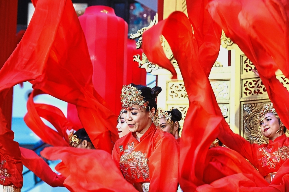 Regal celebration of red and gold | The Star